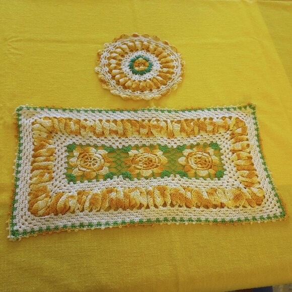 Hand Crafted | Dining | Vintage Fine Crochet Table Doilies Fall Colors ...